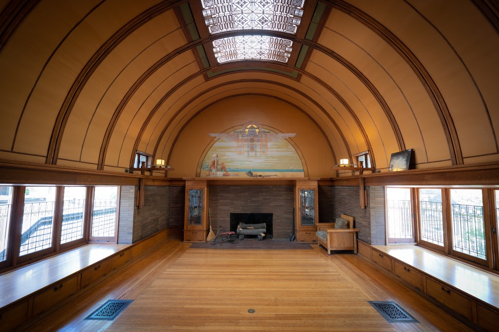 Frank Lloyd Wright Home and Studio – The Simple Luxuries